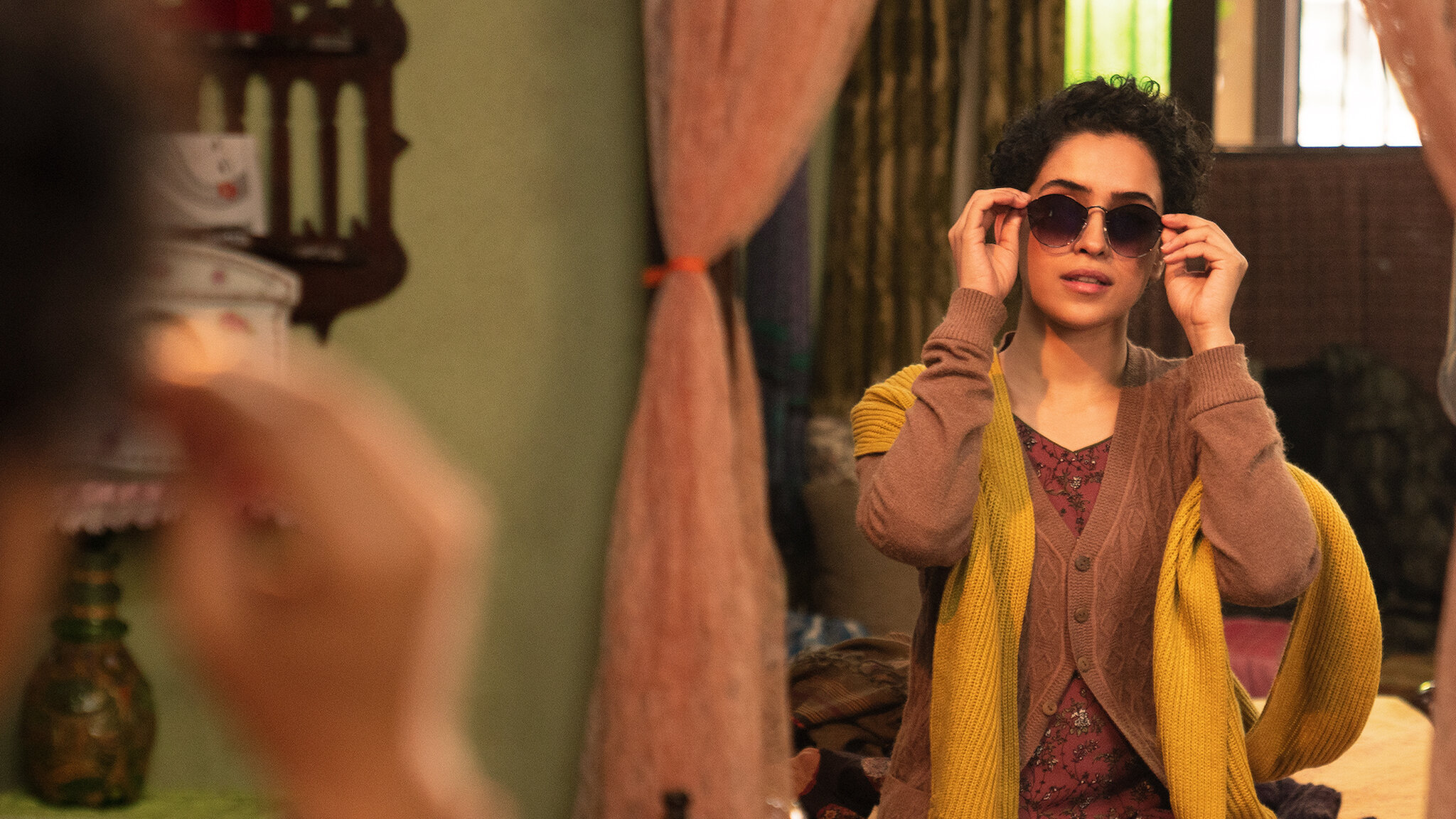 Watch Pagglait | Netflix Official Site