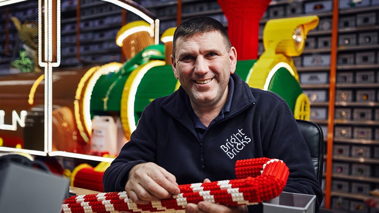 Watch Inside Lego at Christmas | Netflix