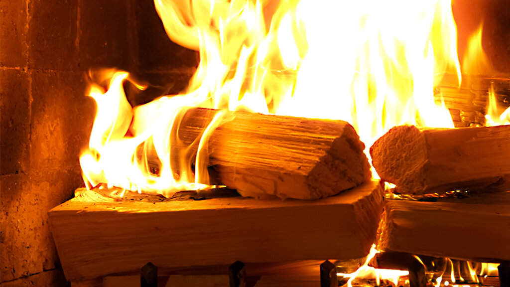 Watch Fireplace for Your Home: Classic Crackling Fireplace | Netflix