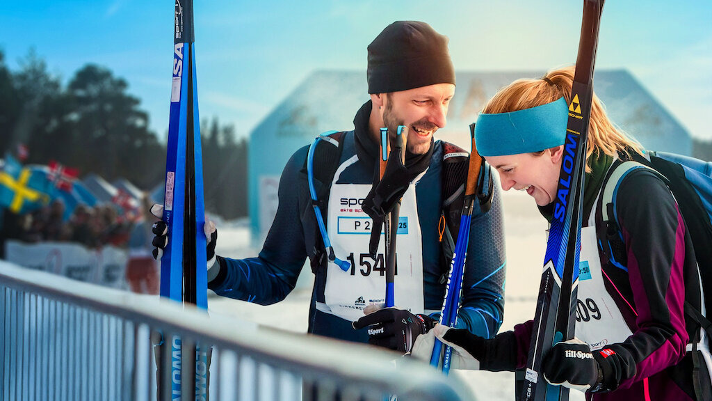 Watch The Wrong Track | Netflix Official Site