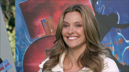 Watch Wipeout | Netflix