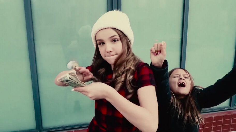 Watch Bad Influence: The Dark Side of Kidfluencing | Netflix Official Site