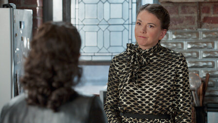 Watch Younger | Netflix