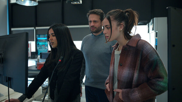 Watch Manifest: O Mistério do Voo 828 | Netflix Official Site