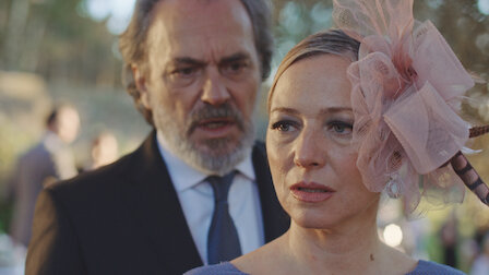 Watch Unauthorized Living | Netflix Official Site