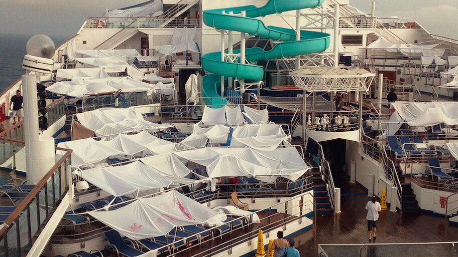 Watch Trainwreck: Poop Cruise | Netflix Official Site