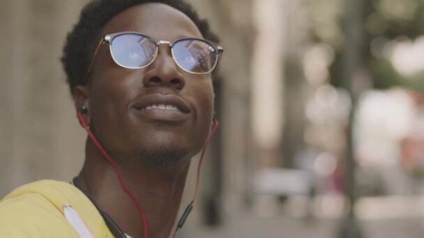 Watch Two Distant Strangers | Netflix Official Site