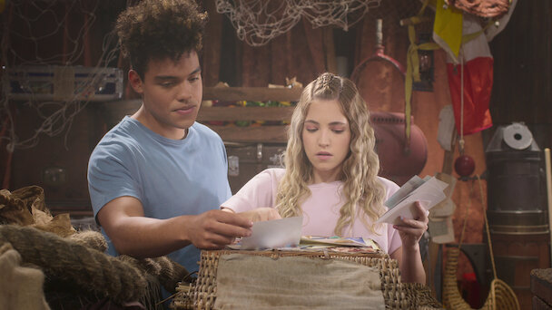 Watch Secrets of Summer | Netflix Official Site