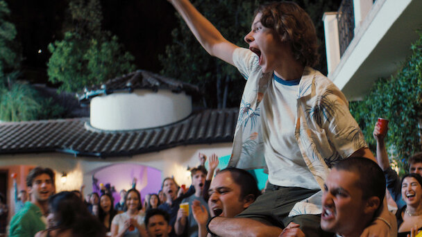 Watch Incoming | Netflix Official Site