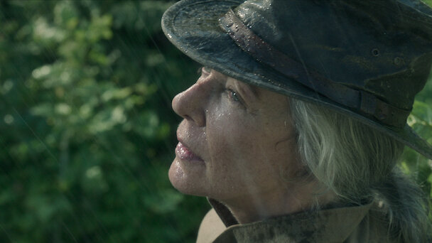 Watch Lou | Netflix Official Site