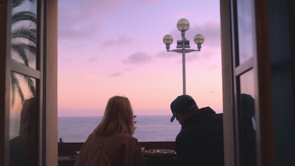 Watch Offline Love | Netflix Official Site