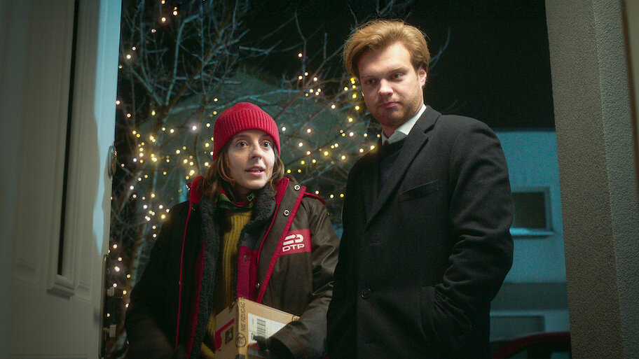 Watch Delivery by Christmas | Netflix Official Site