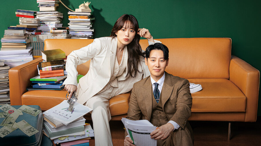 Watch Delightfully Deceitful | Netflix