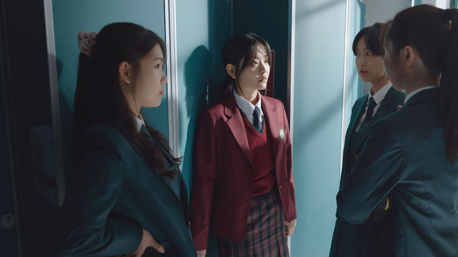 Watch Friendly Rivalry | Netflix