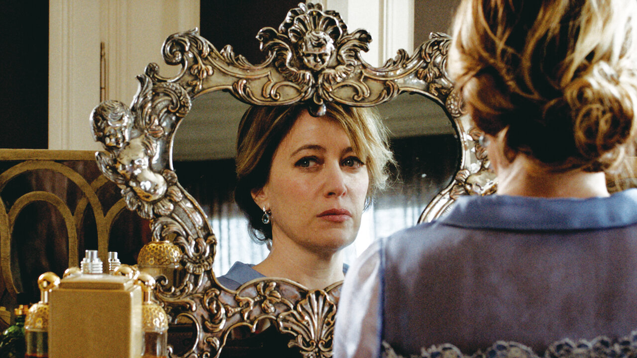 Watch Human Capital | Netflix