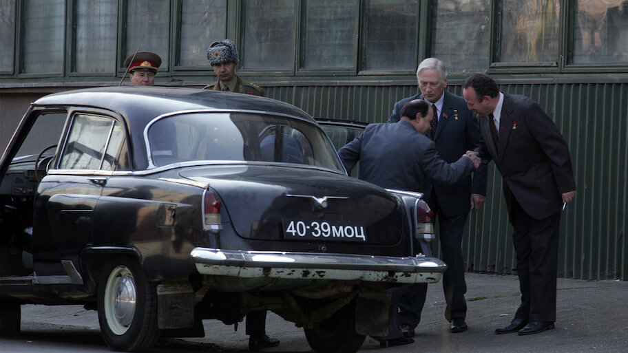 Watch Space Race | Netflix