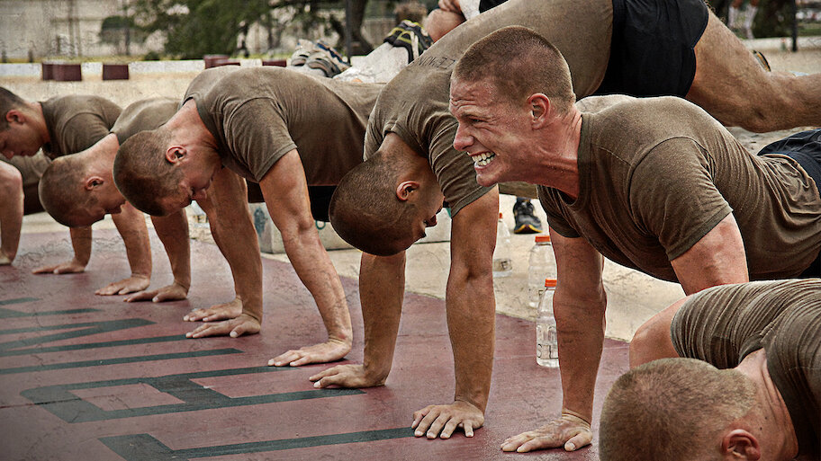 Watch Surviving the Cut | Netflix