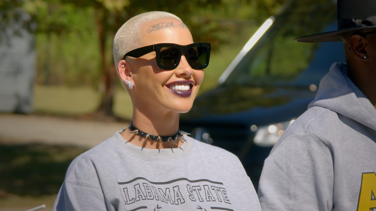 Watch College Hill: Celebrity Edition | Netflix