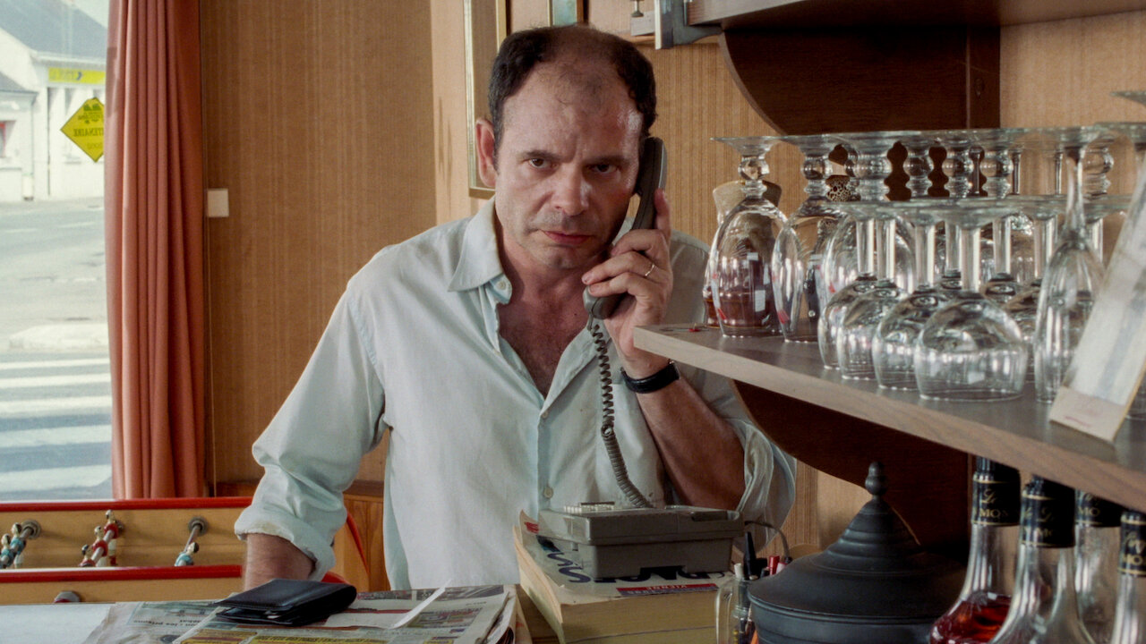 Watch Red Lights | Netflix