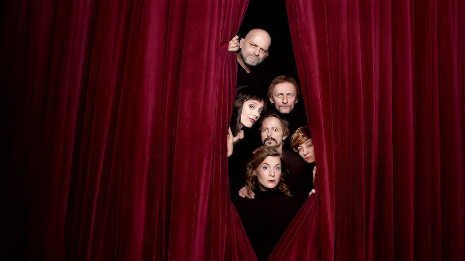 Watch Behind the Curtain | Netflix