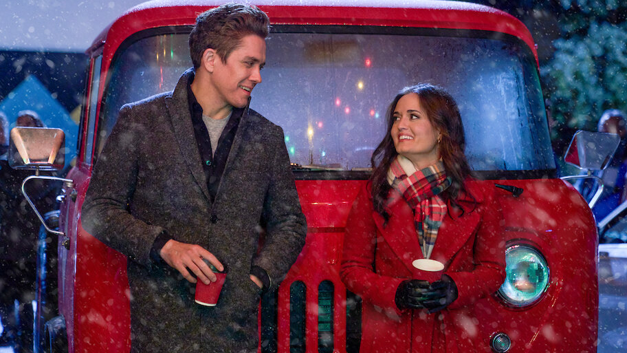 Watch Christmas at the Drive-In | Netflix