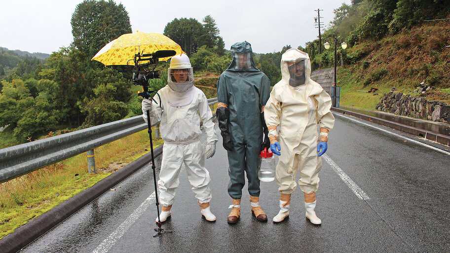 Watch Bugs | Netflix