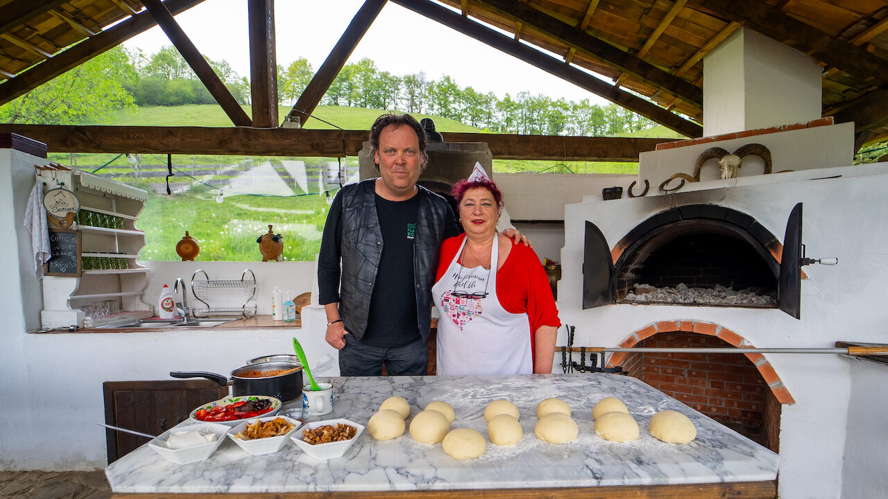 Watch Flavours of Romania | Netflix