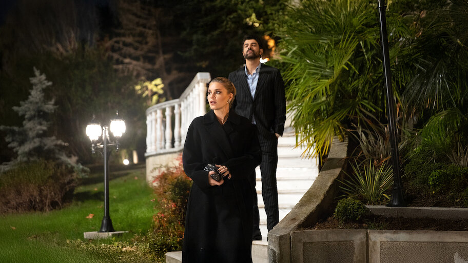 Watch Old Money | Netflix Official Site