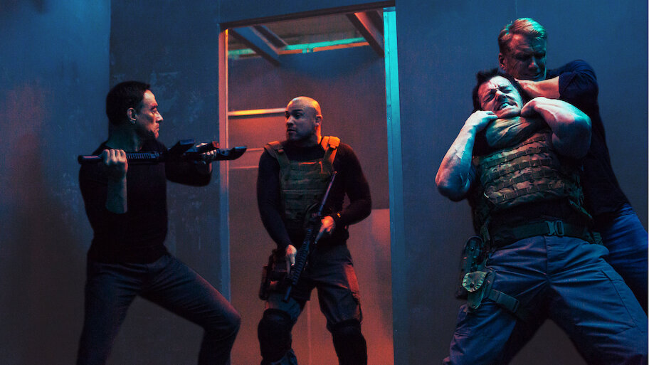 Watch Black Water | Netflix