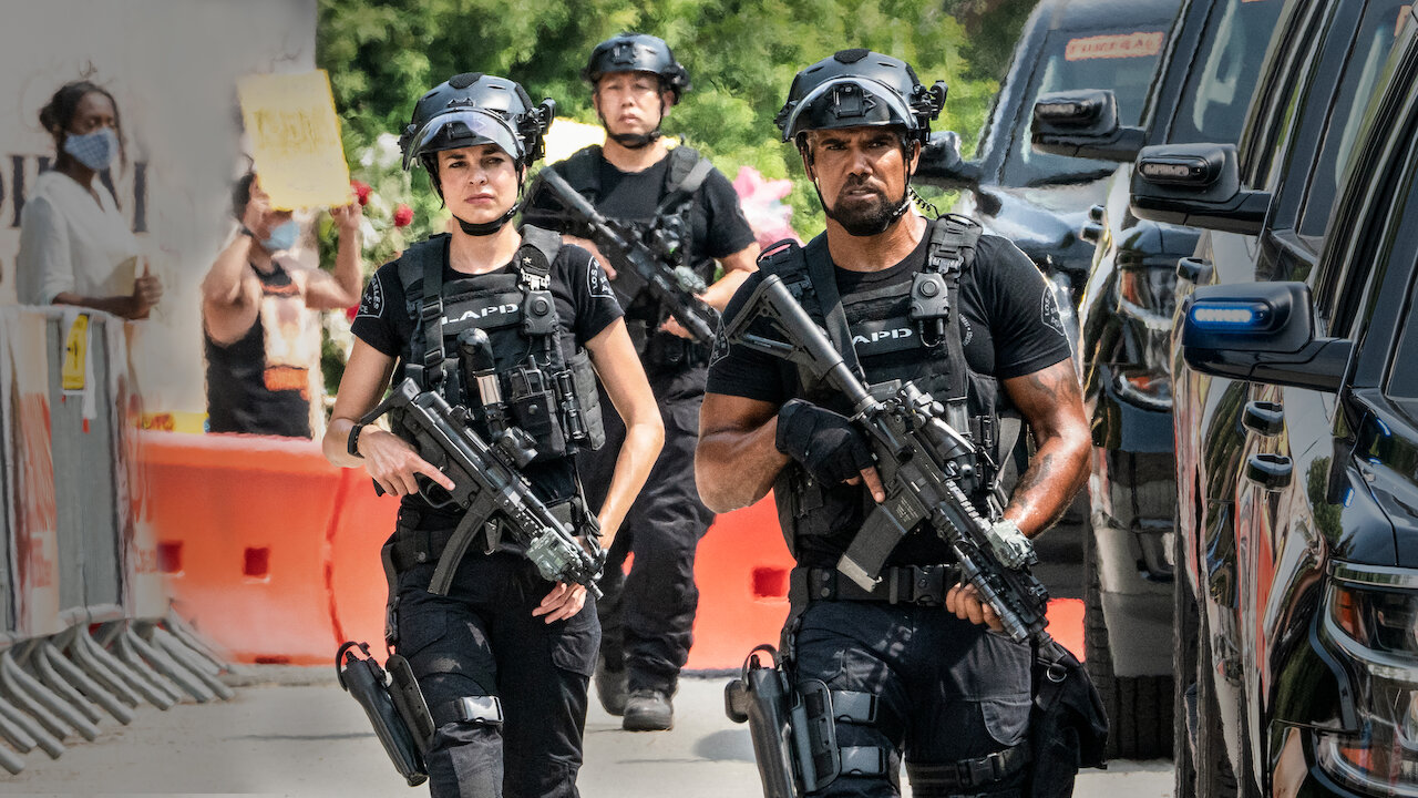Watch S.W.A.T. | Netflix