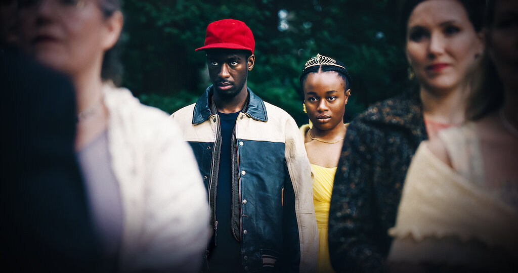 Watch The Strays | Netflix Official Site