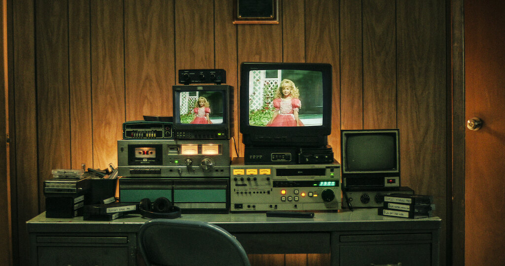 Watch Cold Case: Who Killed JonBenét Ramsey | Netflix Official Site