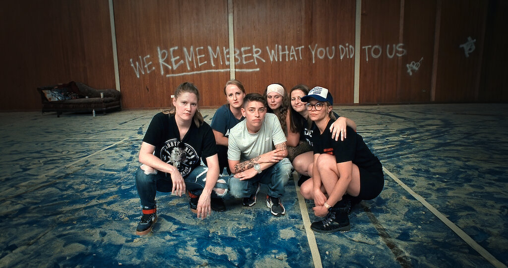 Watch The Program: Cons, Cults and Kidnapping | Netflix Official Site